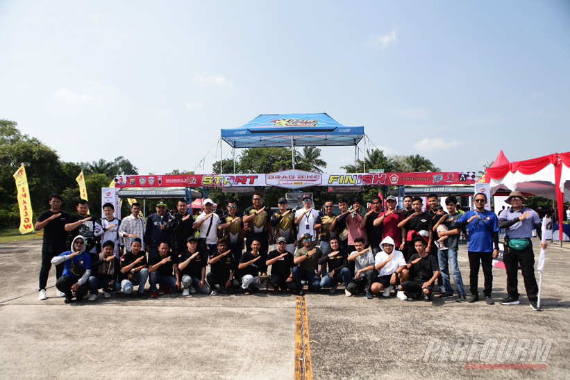 RIO PERMANA PUTRA JUARA UMUM KEJURDA DRAG RACE HUT TNI KE-78 PEKANBARU ...
